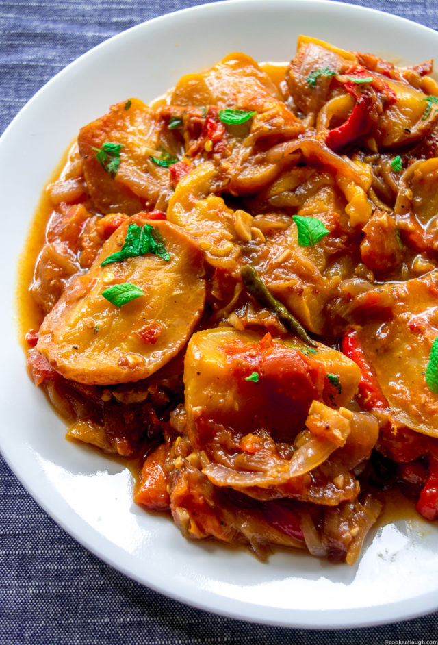 Moroccan Roast pepper, Tomato, and Apple Salad · Cook Eat Laugh